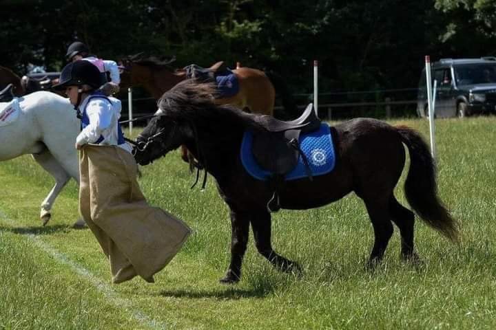 Photo Gallery - Burton Pony Club